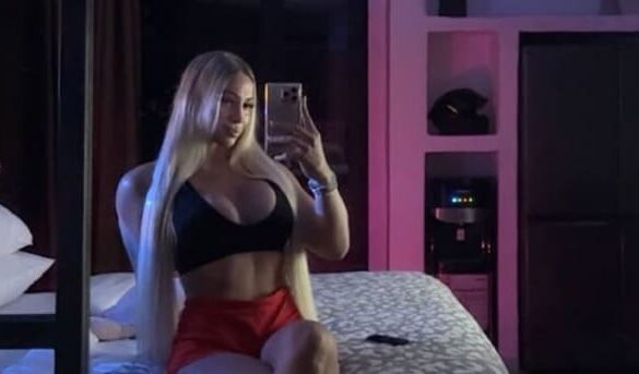 Onlyfans Model Milla Chats Flaunts Her Giant Natural Curves Daily