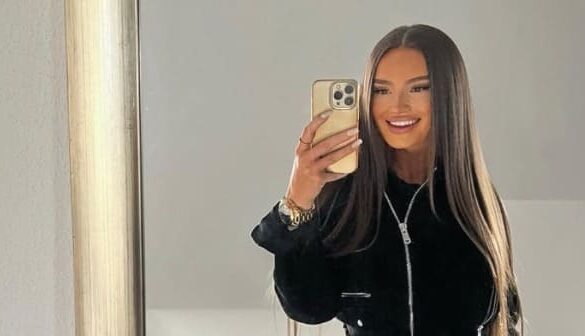 OnlyFans model Milla Chats Flaunts her giant natural curves! - Daily ...