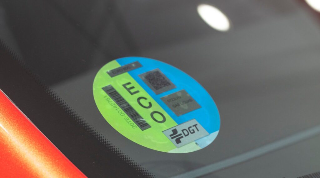 Los coches con la etiqueta ECO de la DGT de menos de 20 000 € - Daily ...