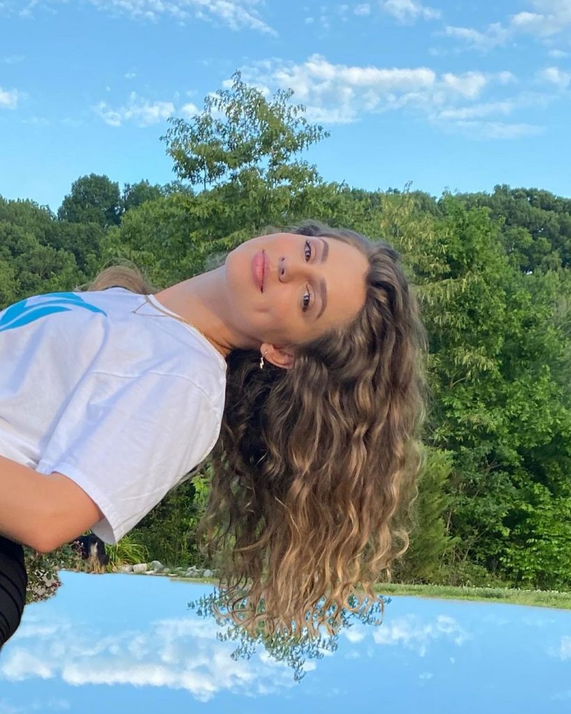 Brooke Bush, de knapste Youtube-ster aller tijden?