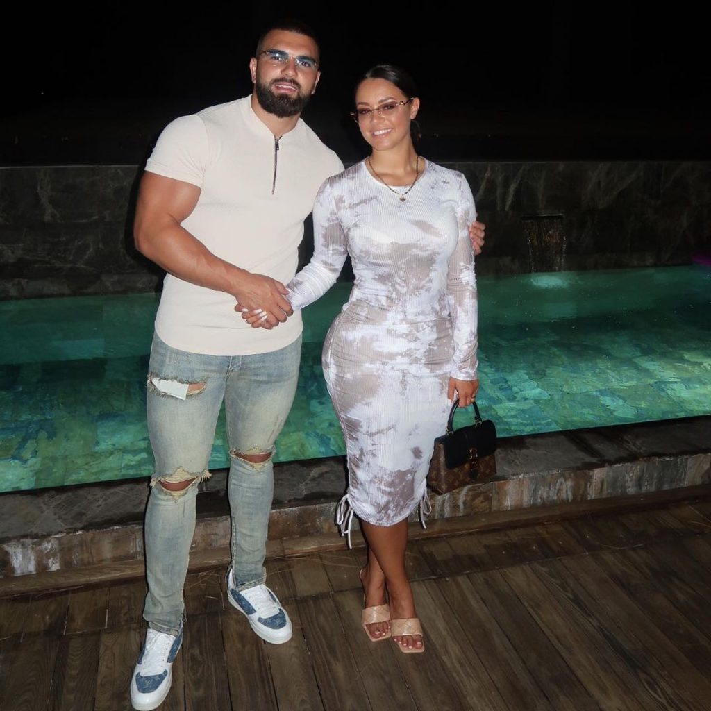 De vrouw van rapper Kosso is de beeldschone zangeres Dorentina!