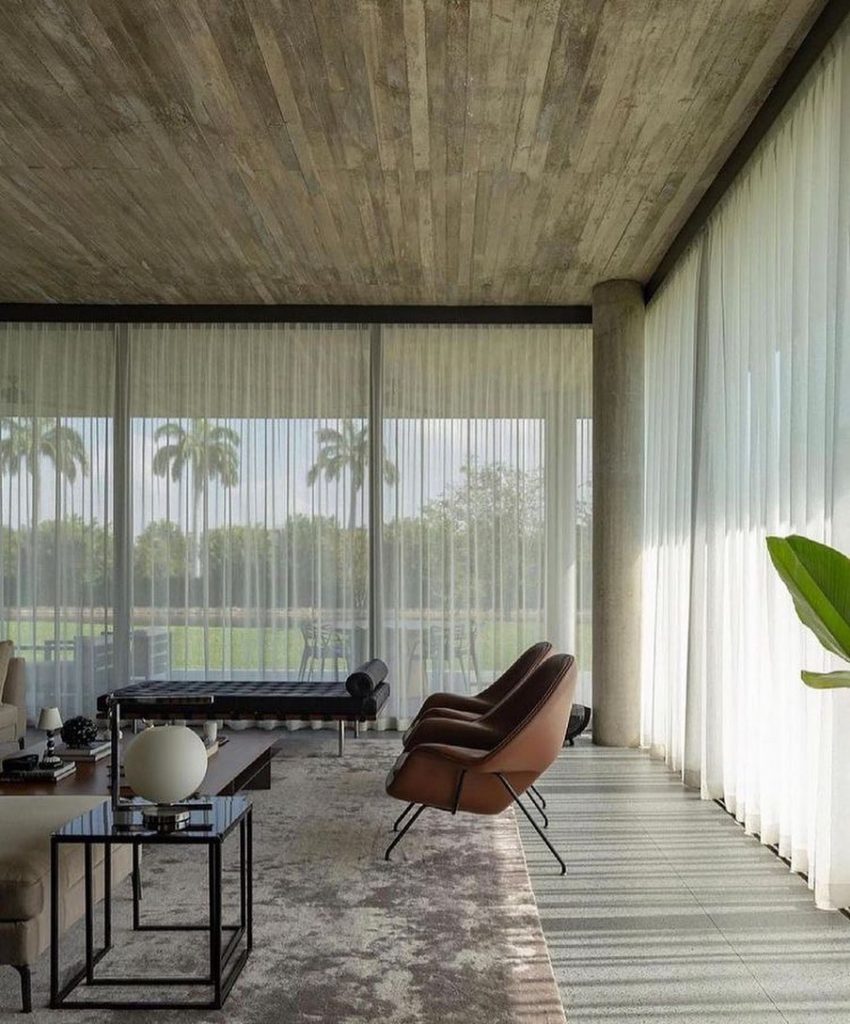 Adele Grisoni heeft waarschijnlijk de grootste billen die je ooit ...