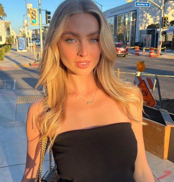 De kiekjes van Linsey Donovan zitten op het randje van ordinair!