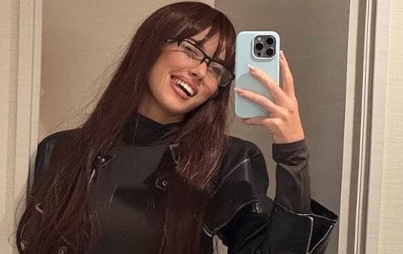 Top Model Arina Bernardini Straat Pure Klasse Uit.. In Lingerie ...